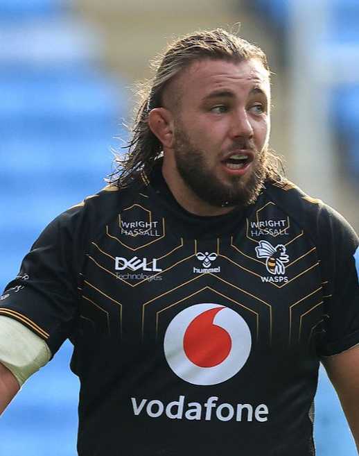 Bomber is back with rugby royalty - E&L Advertiser